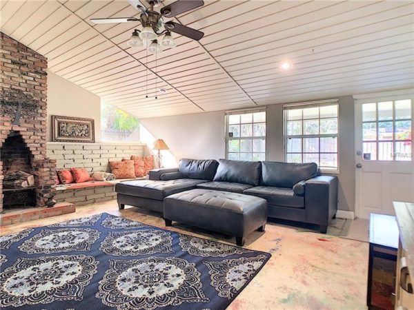 House of the Day: Beautiful 3/2 in Rowena Park asking $390,000 - Bungalower