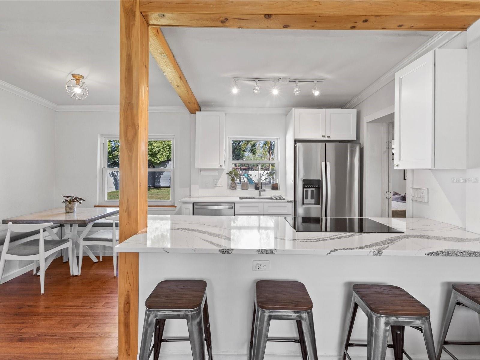 bethweber1 - Bungalower