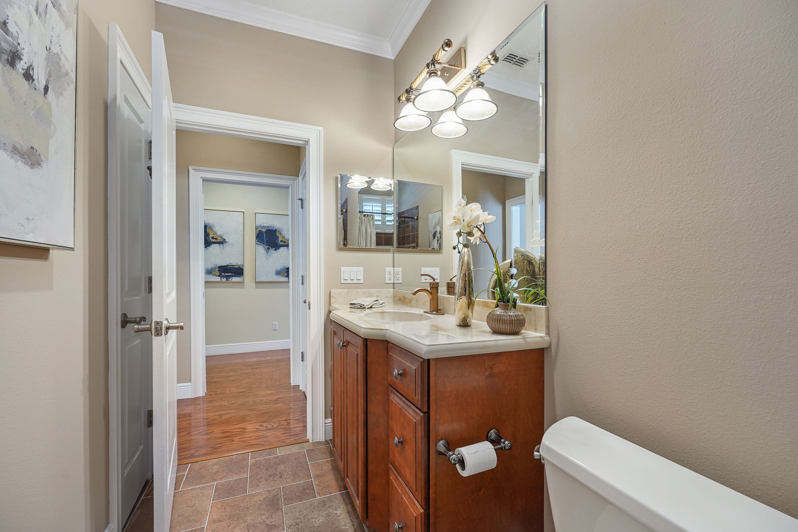 615-E-Kaley-St-Orlando-FL-10 - Bungalower